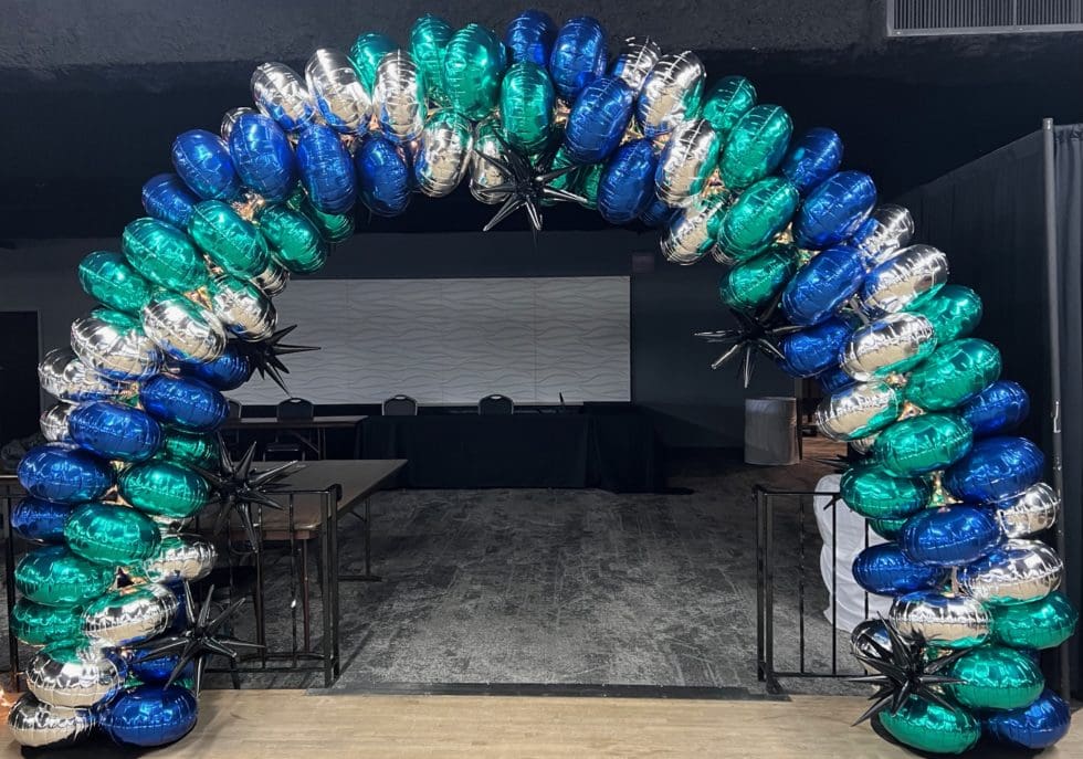 Arches | Andon Balloons and Signs